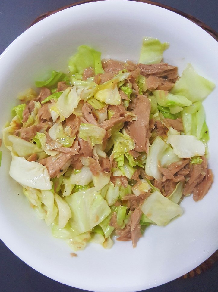 Stir-fried Cabbage & Tuna – Tina Talks
